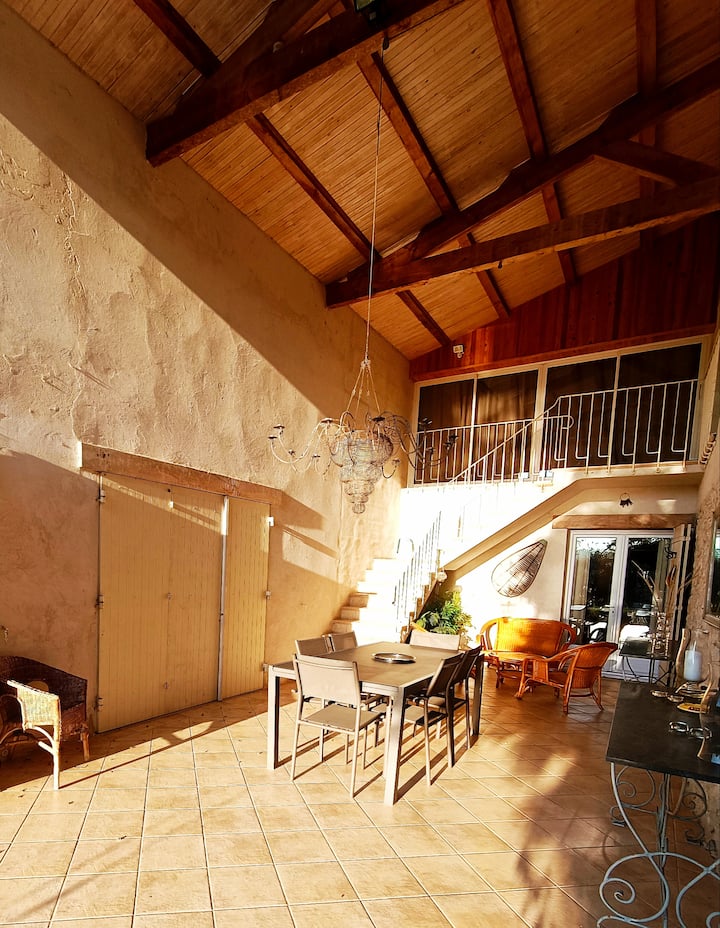 Charmant Gîte 3* à La Campagne. Gîte Isatis - Lot-et-Garonne