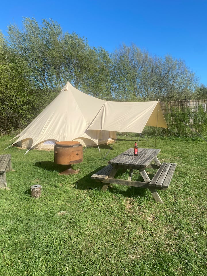 Furnished Bell Tent 'Willows' - New Milton