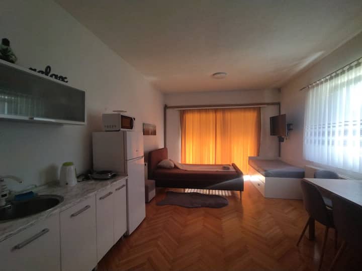 Apartment For Students 650e All Costs, 2 Rooms - Sarajevo