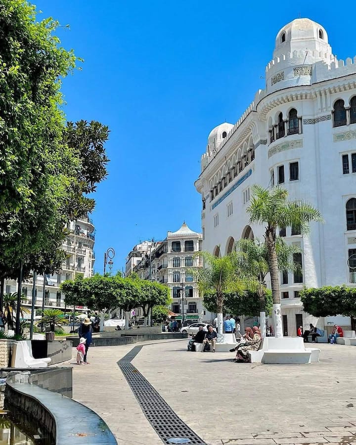 Bienvenue à Alger Centre( La Grande Poste) - Alger