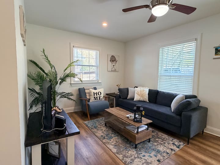 Boutique Belmont Bungalow 2br - Charlotte, NC