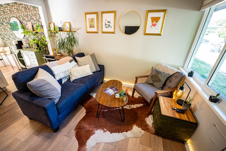 1 Bedroom Home In Denver Highlands W/ Workspace - Denver, CO