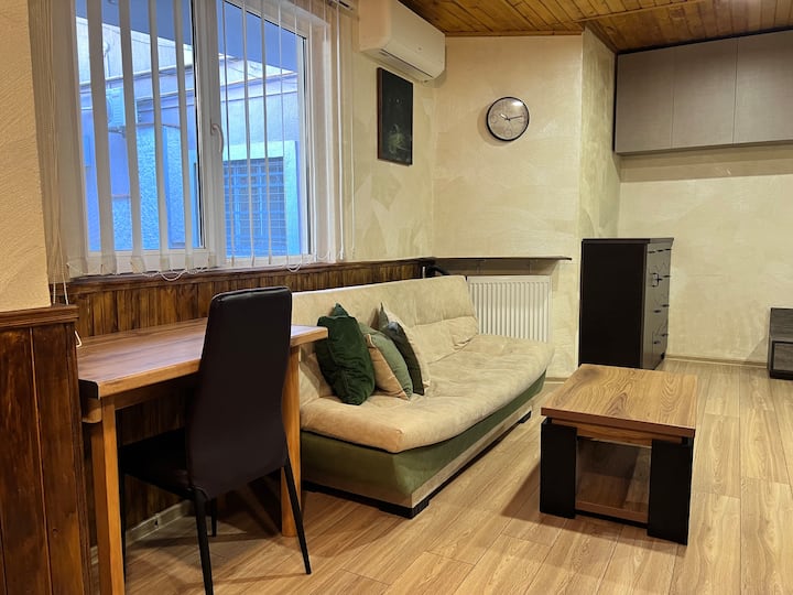 Cool Cozy And Isolated Apartment In Your Own House - Tbilisi