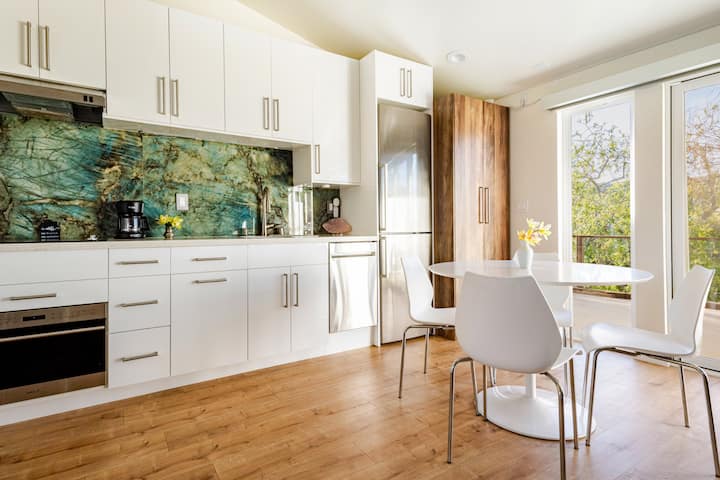 Hollywood Hills/laurel Canyon Living - Los Angeles, CA