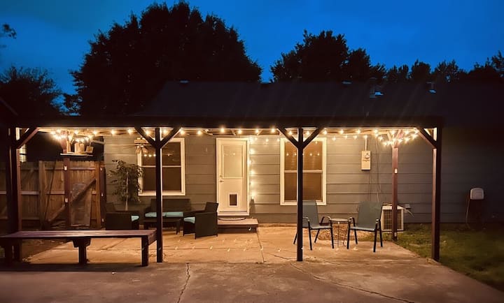 Beautiful Home! Perfect For Family Or Work - Springfield, MO