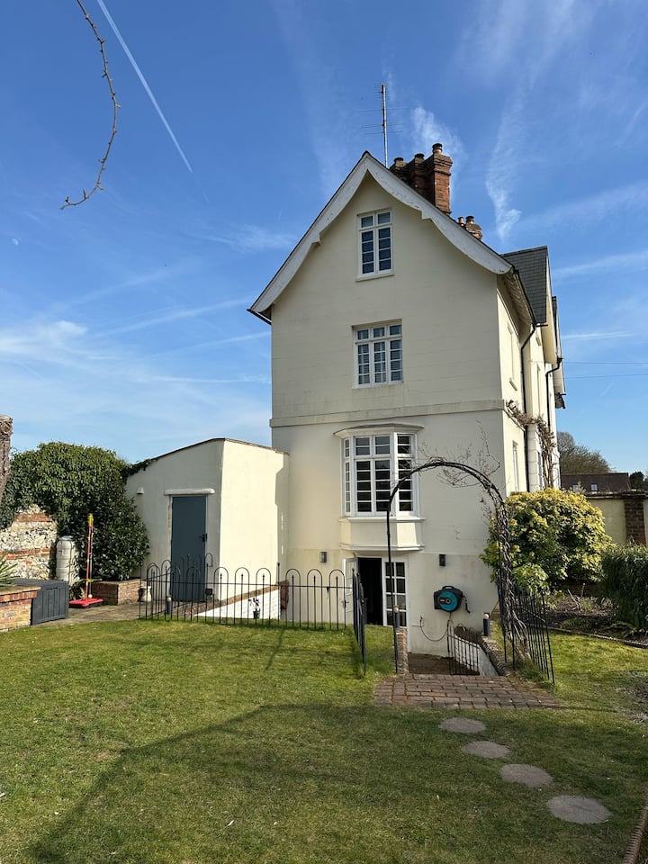 Large House + Garden. 10 Min Walk To Regatta - Henley-on-Thames
