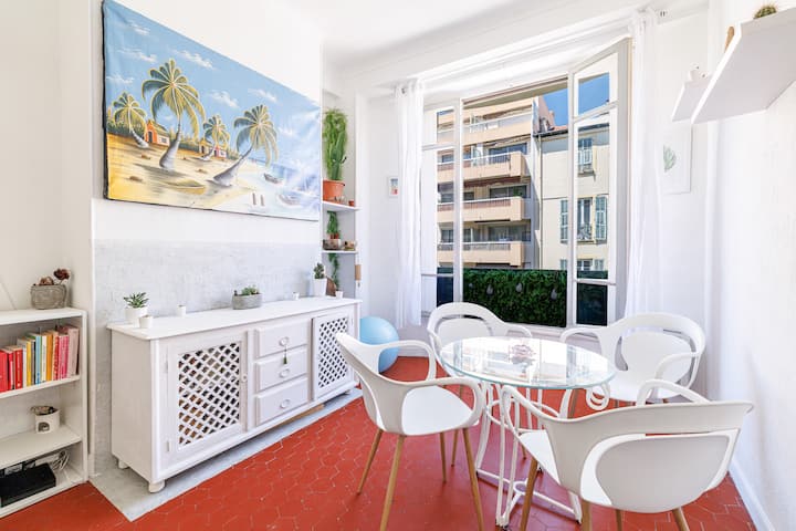 Nice Riquier, Proche Port, Appart Pour 4 Personnes - Nice
