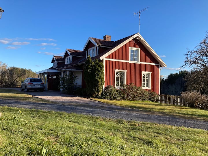 Modernt Boende Nära Sjö Och Bad. - Vetlanda