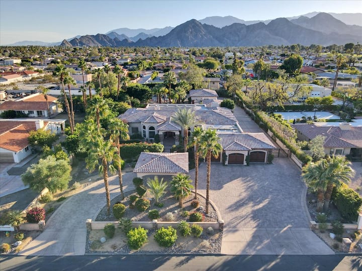 Private, Luxury Palm Desert Estate - Palm Desert, CA