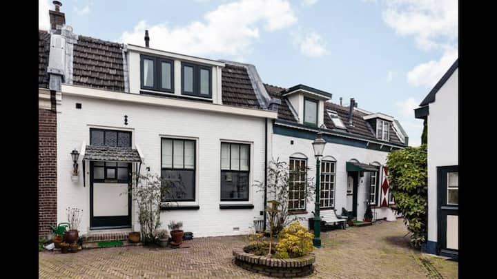 Monumentaal Huisje In Halfweg - Aéroport d'Amsterdam Schiphol (AMS)