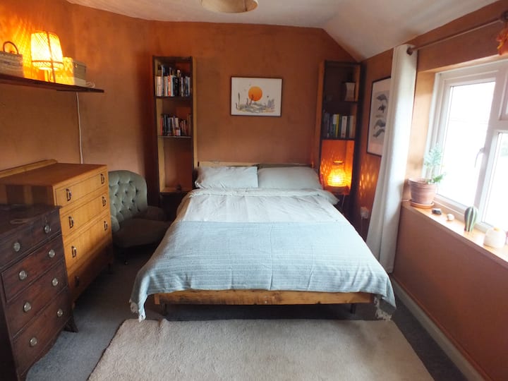 2 Bed Falmouth Artist's House With Large Garden. - Falmouth