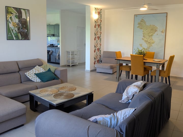 Appartement Vue Imprenable Sur La Forêt Et La Mer - Mayotte