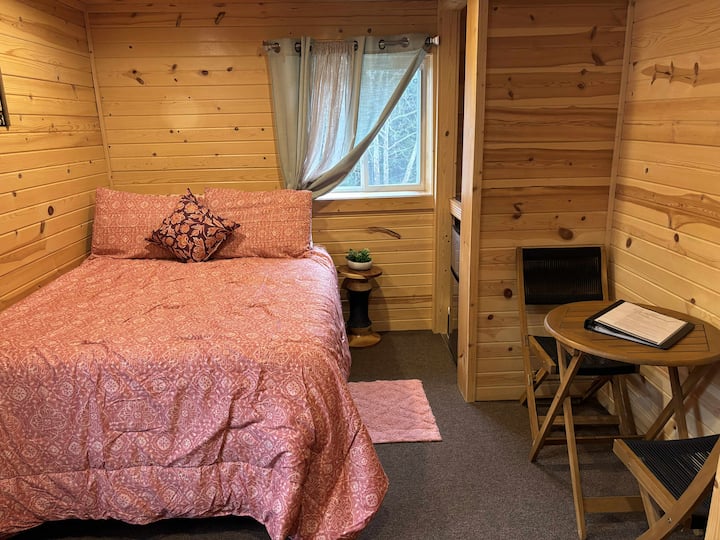 The Fox Den @ Pine Creek Villas - Hocking County, OH