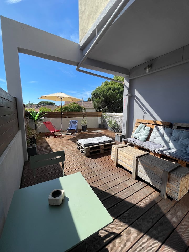 ÉCrin Urbain -Terrasse -Wifi -Clim -Proche Centre - 아비뇽