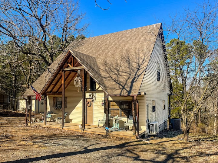 Wister Ridge Cottage | Nature Retreat | Sleeps 10 - Lake Wister State Park, Wister