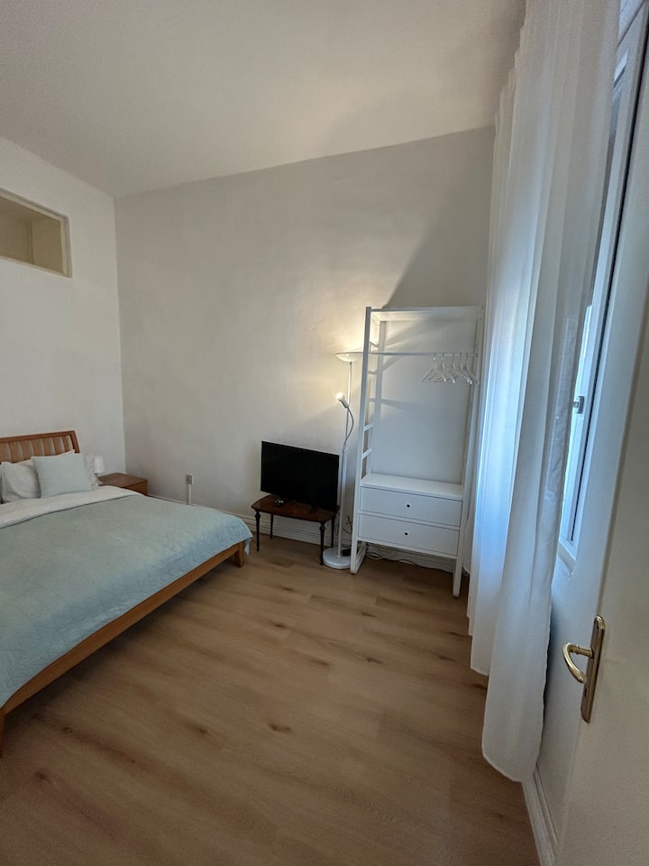 Room 33 In Centro Di Ferrara - Ferrare