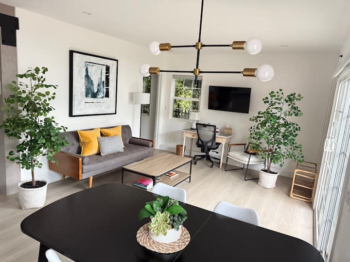 Culver City Arts District Stunning Design Retreat - Culver City