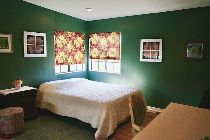 Culver City Bedroom, Hillside (West) - Culver City, CA