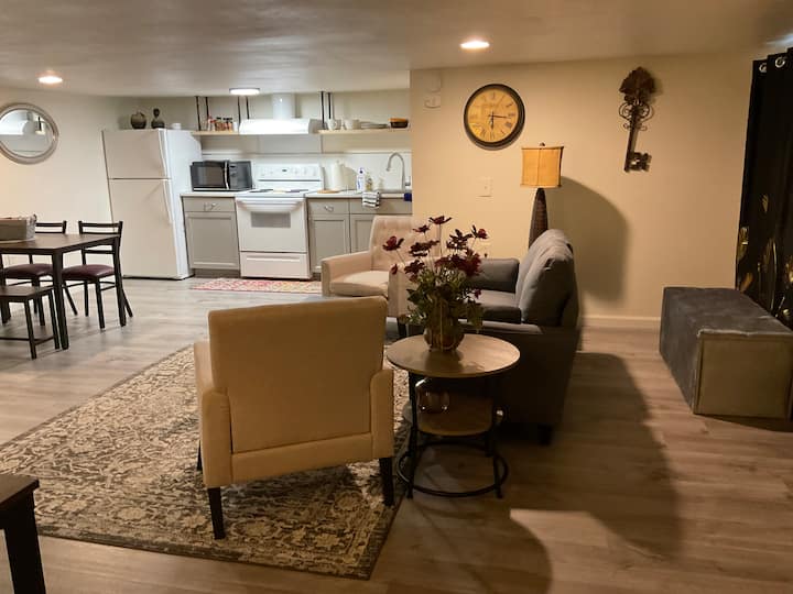 Detached Private Apartment In Surprise - Surprise, AZ