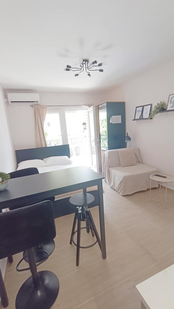 Mini Studio Apartman + Zasebni Ulaz+ Free Parking - Starigrad
