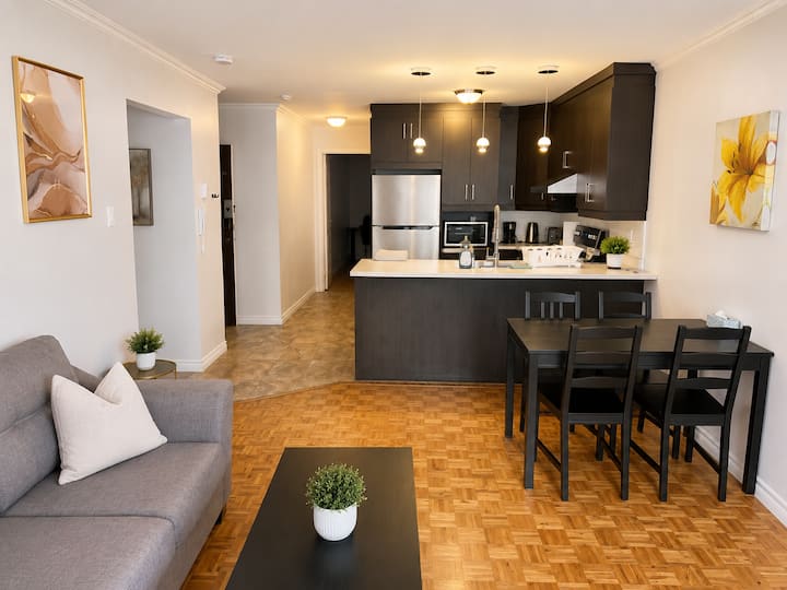 Perfect 2br | Walk To Downtown, Metro & Cafés - Montreal
