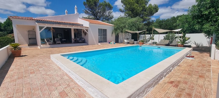 Villa "Che Sera" 4ch 4sdb Piscine Chauffée Vue Mer - Algarve