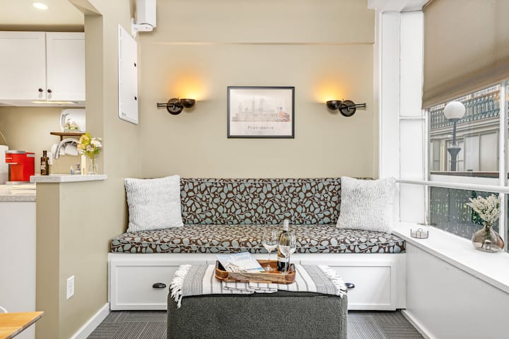 Walking Distance To Risd, Brown, & Convention Hall - Rhode Island