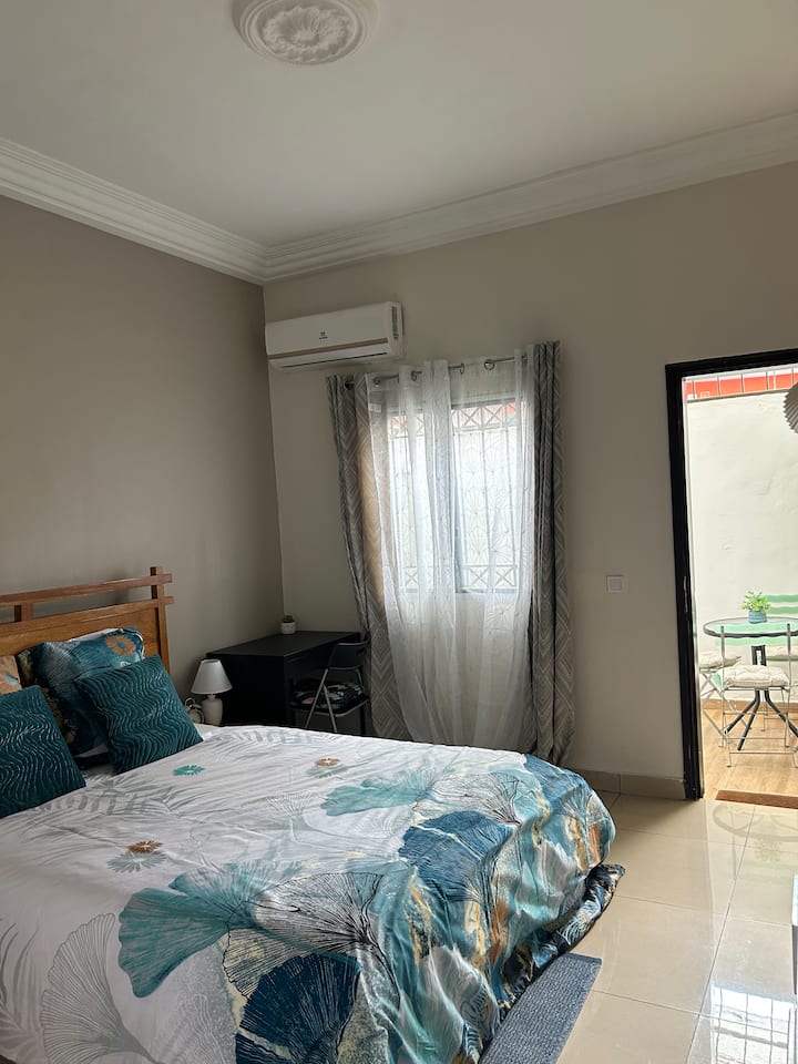 Charmant Studio Terasse Parking Ii Plateaux-cocody - Abidjan