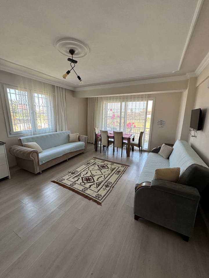 2+1 Fethiye'de Konforlu Merkezi Konumda Daire - Fethiye