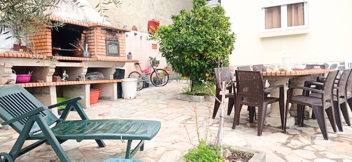 Casa Os Maias - Jardim, Churrasqueira - 11 Pessoas - Mirandela