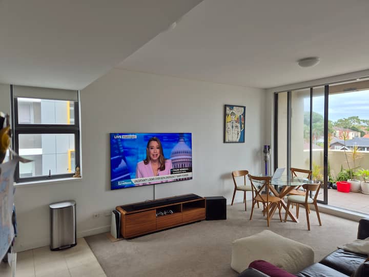 Convenient & Spacious Apartment In Bondi Junction - Randwick