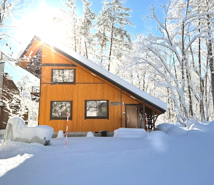 Hakuba Snow Rabbit, Restaurant & Shuttle Bus 3 Min - Hakuba