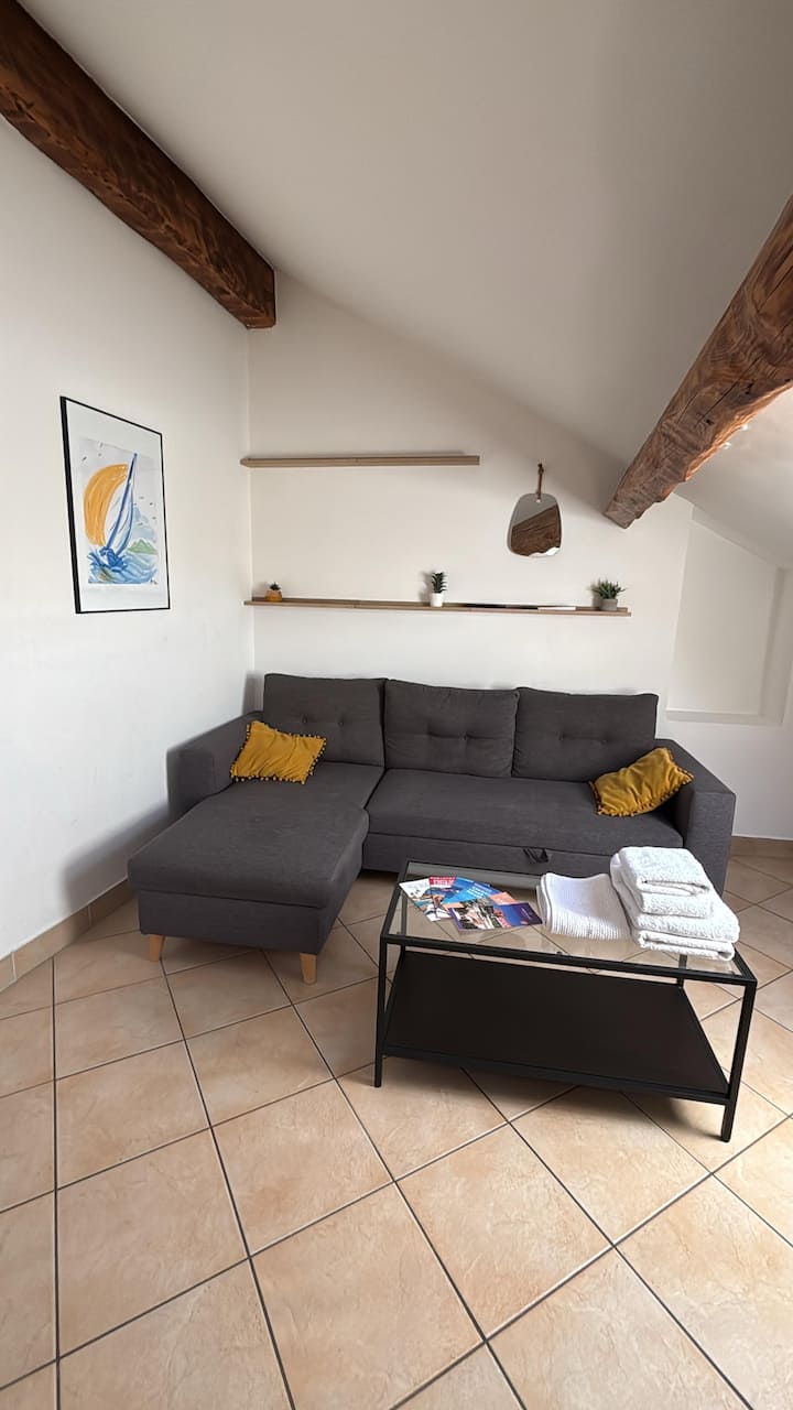 Azurea
T2 Cosy • Golfe Juan •Ac• Plage à 5 Min - Vallauris