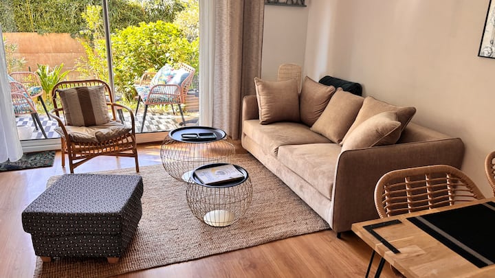 Auray Appartement Avec Petit Jardin - Auray