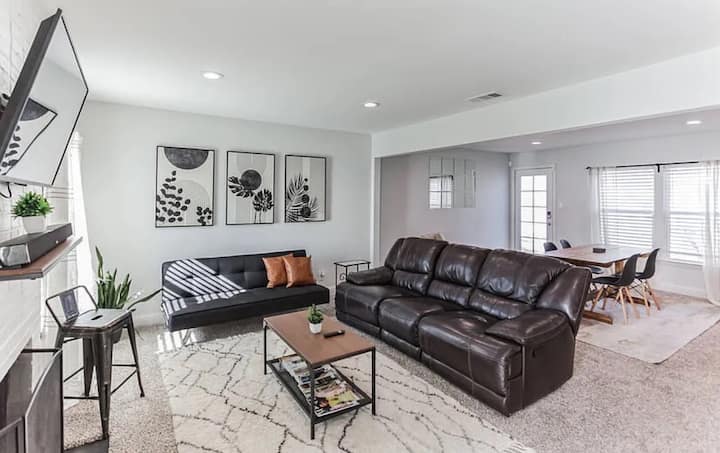 Modern 3br Near Bishop Arts | 10m To Downtown - Dallas, TX