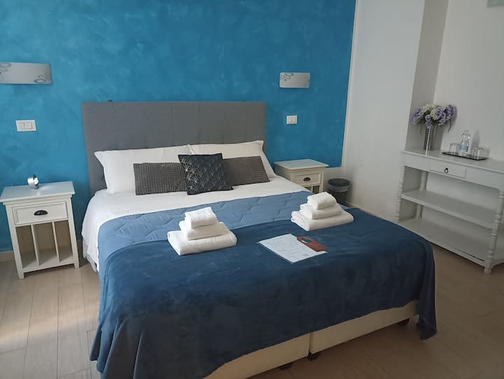 Ad Cavour Luxury Rooms - Sant’angelo Room - Rome