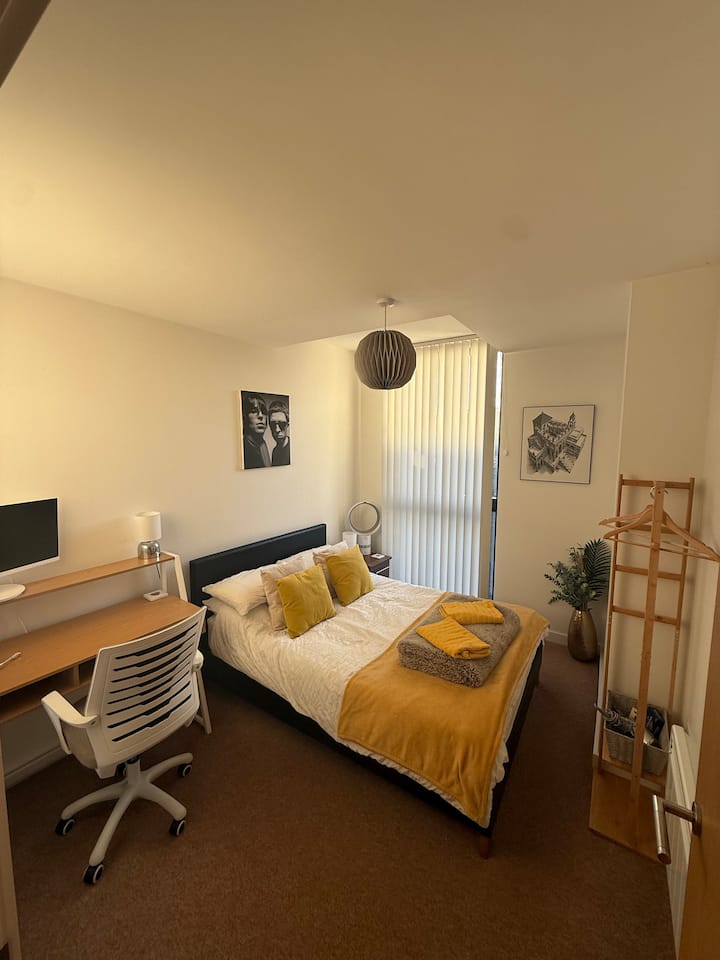 Bright And Chic 1 Bed Apartment-perfect City Spot - Salford