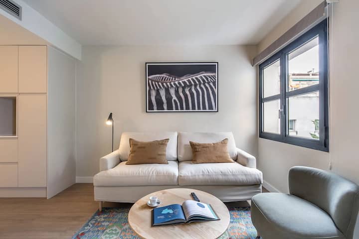 202 Precioso Apt. Con Servicios En Barcelona - Barcelona