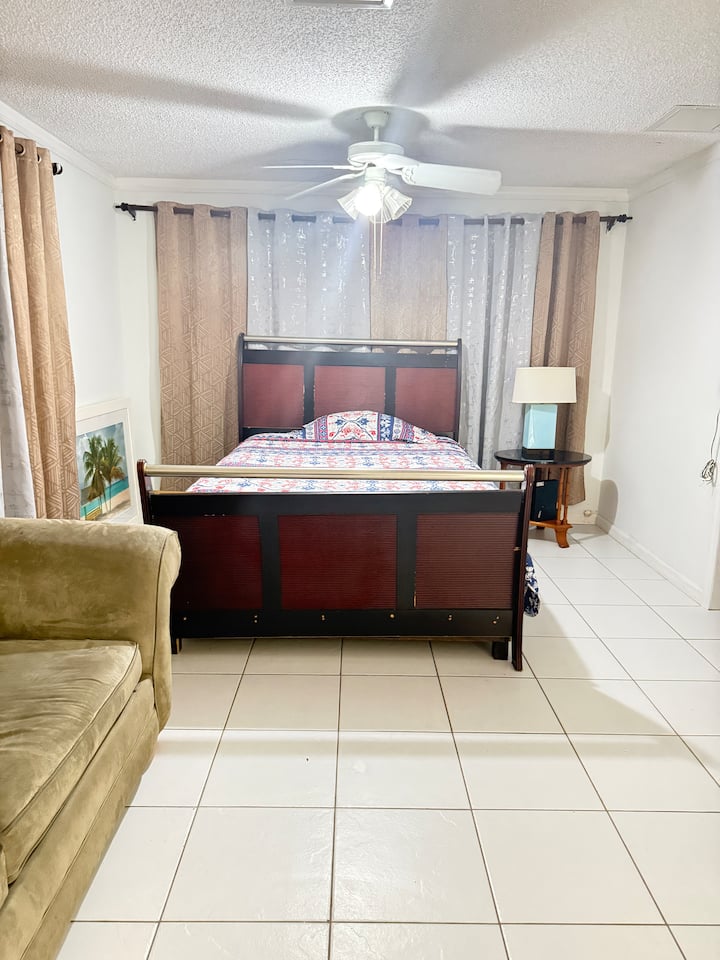 Apartment In West Bay - West Bay