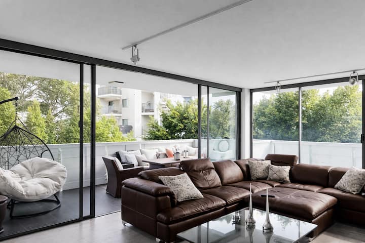 Luxury High Rise, 24hr Secur, Steps From Bev Hills - Beverly Hills, CA