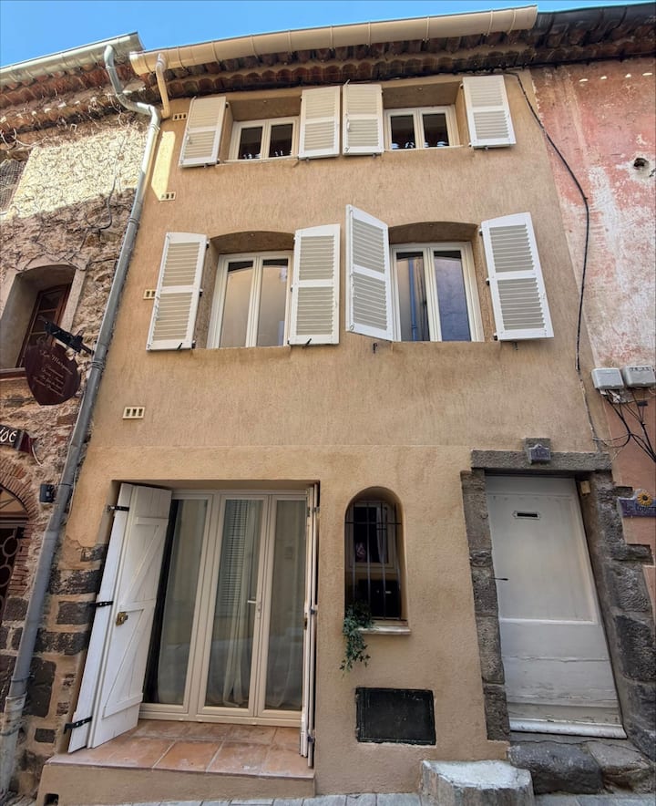Maison 150m2/ 3 Chambres/ Climatisation/ Terrasse - Grimaud