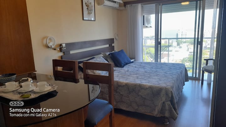 Monoambiente ,Excelente Wifi Y Vista Insuperable - Montevideo