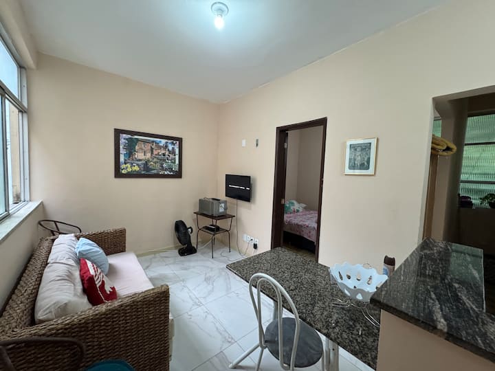 Funcional Apartamento Com Wi-fi Proximo A Praia - Barra