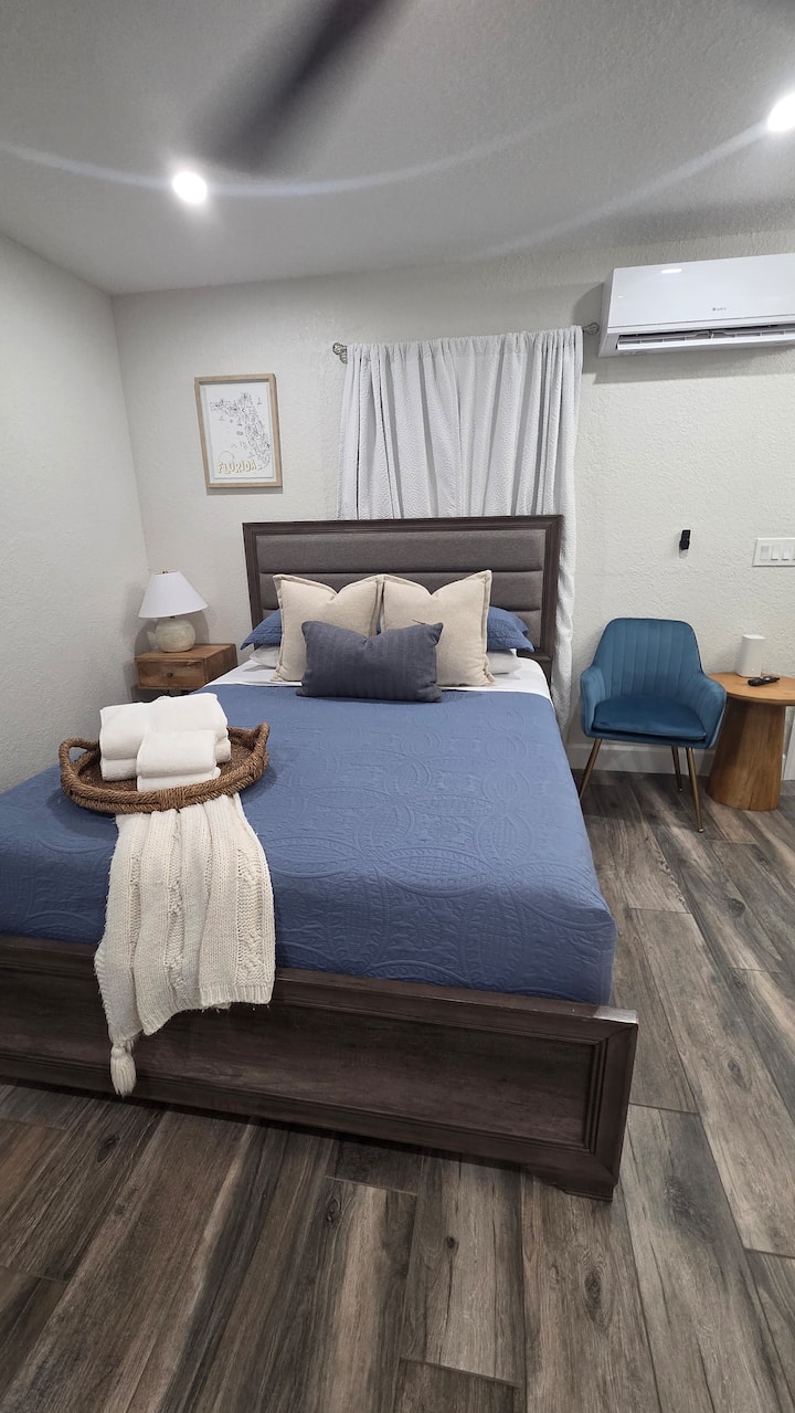 Be Our Guest! 1 Br/1 Bath Guest Room - Orlando