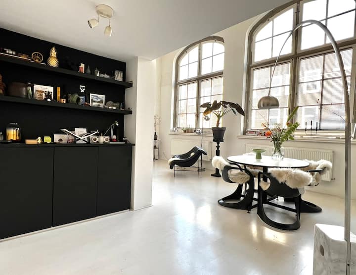 Modern Apartment In Old School In Oud West - Amsterdam