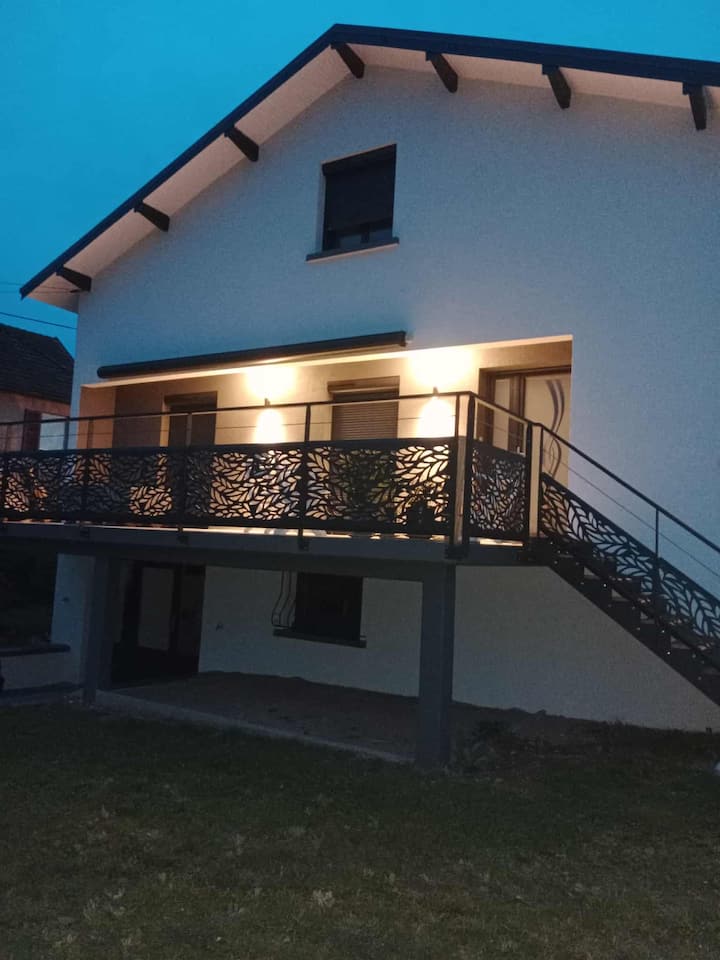 Maison Agréable, Calme Proche Tous Commerces - Lure