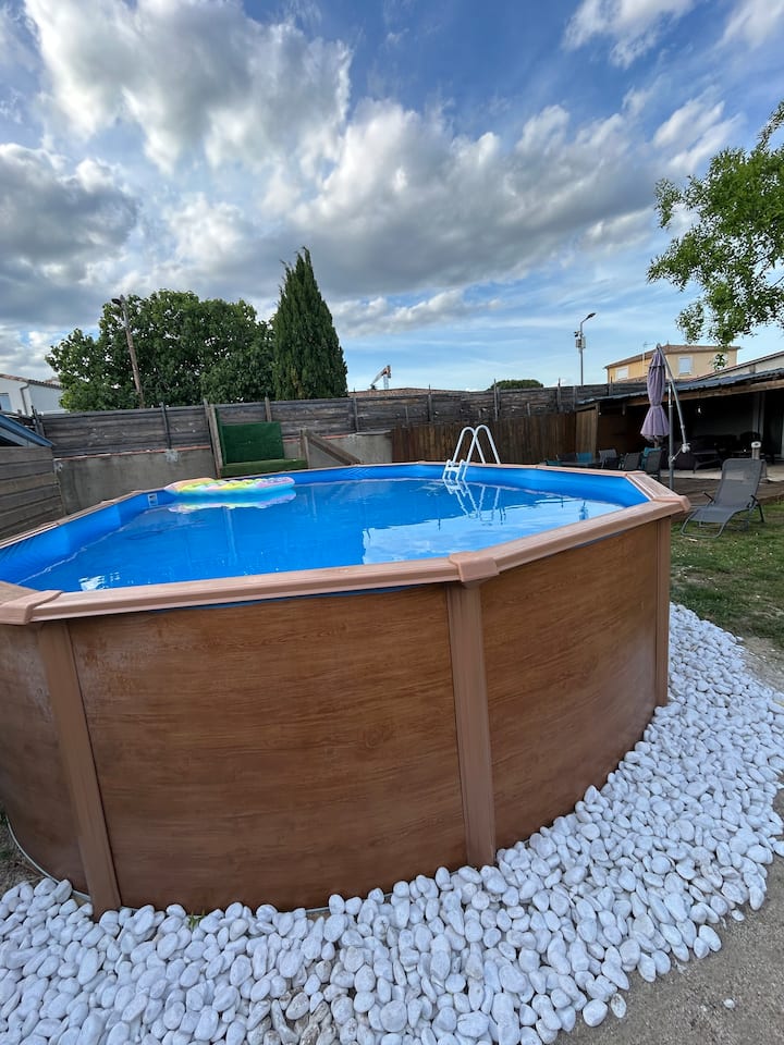 Villa Familiale Avec Piscine - Marguerittes