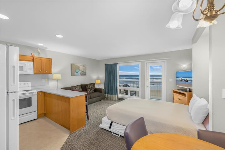 Oceanfront Suite - Heated Indoor Pool - Beach Acce - Lincoln City, OR