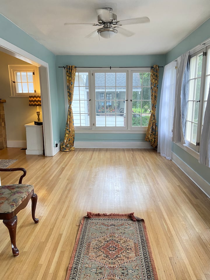 Charming Craftsman At The Heart Of Downtown Moscow - Moscow, ID