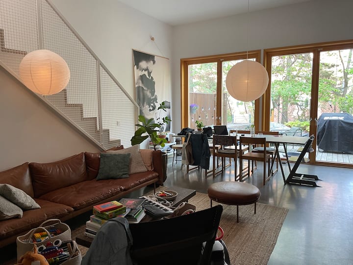 Unikt Radhus I Aspudden - Stockholm